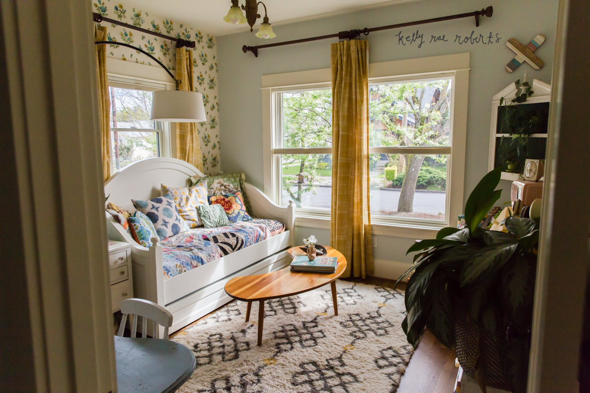 House Tour – Guest Room - Kelly Rae Roberts