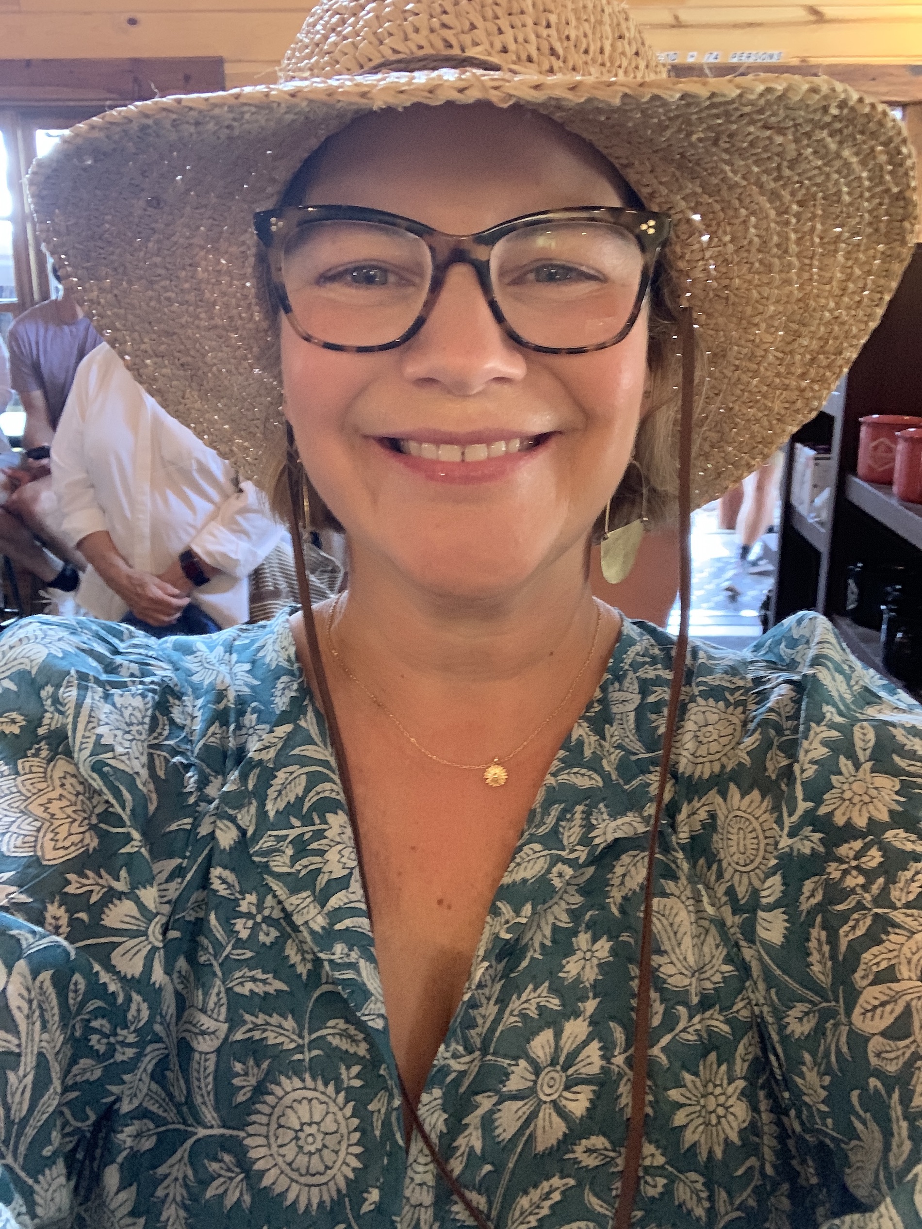 Kelly Rae Roberts – let ART out. let LOVE in.®